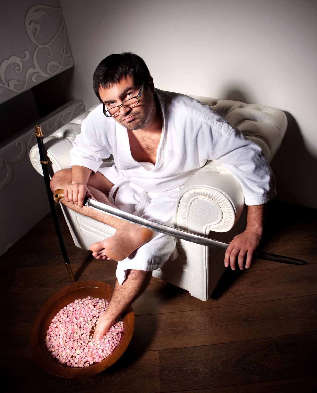 How To Do Pedicure For Men At Home? - The Men Hero